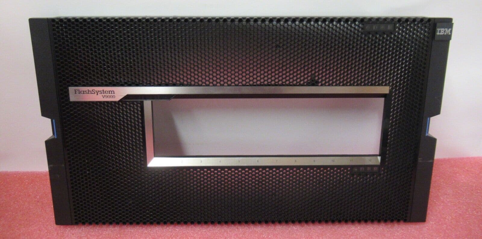 IBM 00TV720 FlashSystem V9000 Front Faceplate Bezel Panel
