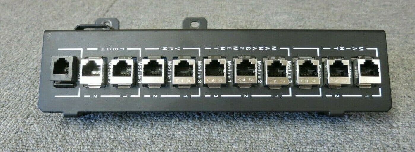 IBM 45W8288 45W8000 11 Feed Though Port 1U RJ45 Ethernet Patch Panel