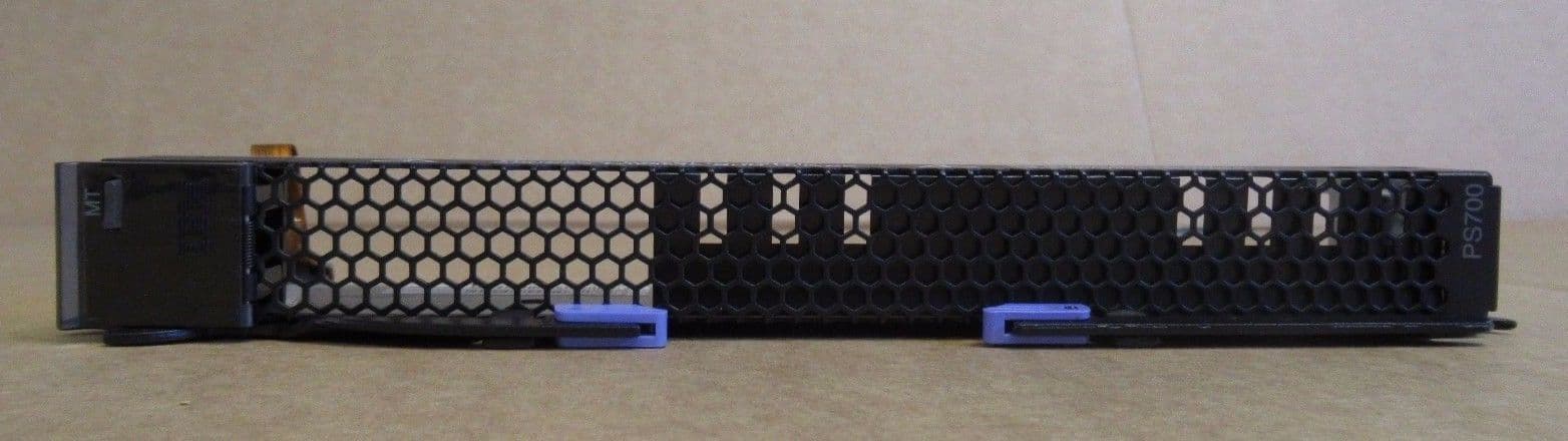 IBM BladeCenter PS700 Front Bezel 685330702 and Top Cover 46C7340