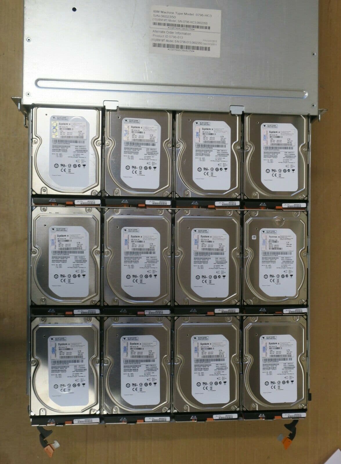 IBM NetApp DE6600 Disk Enclosure 60 x 3 5" bays caddies 2xModule I/F-4 ...