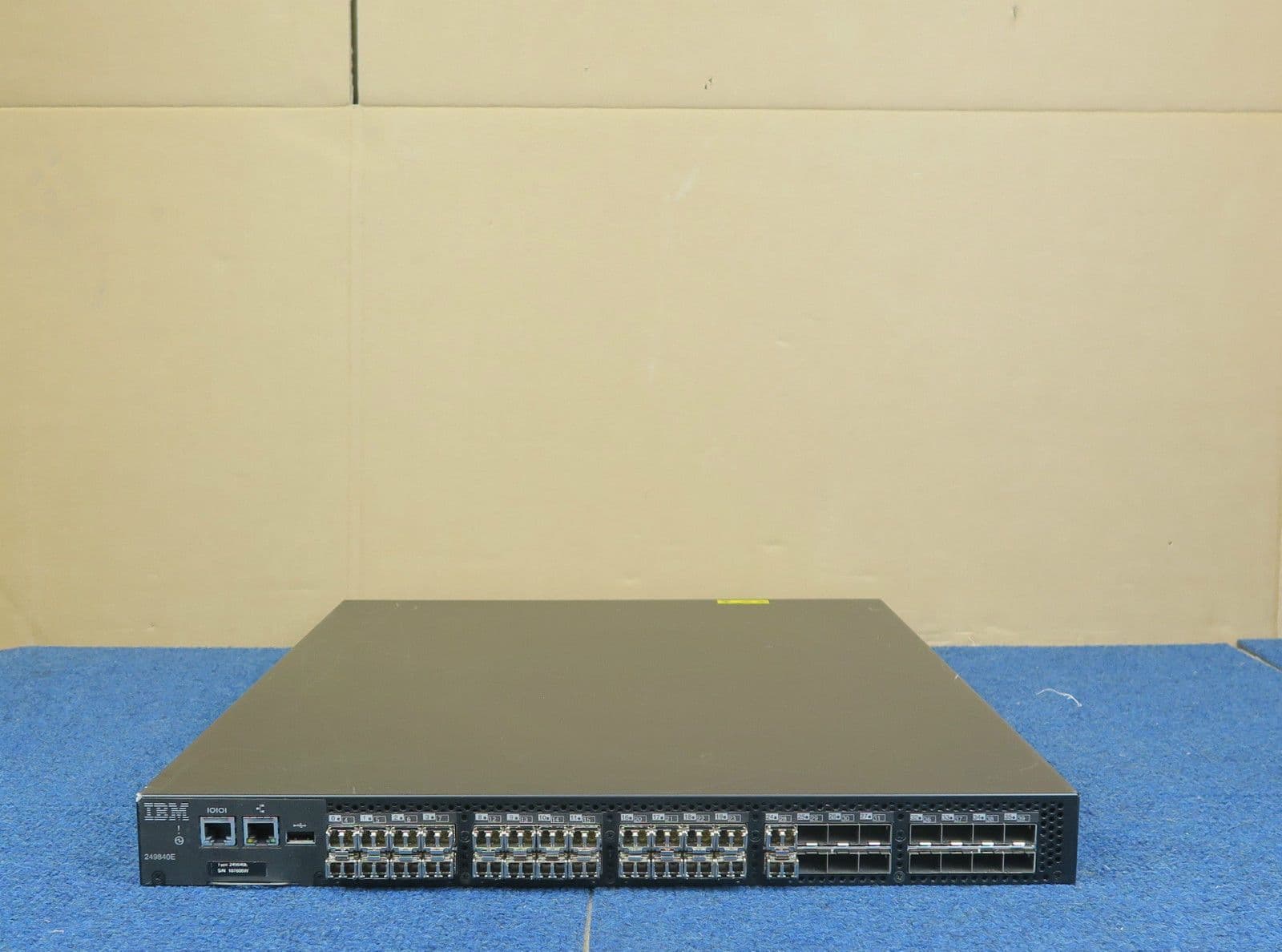 IBM SAN40B-4 2498-40E 40 Port 8Gbps FC 24 active ports 1U SAN Switch ...