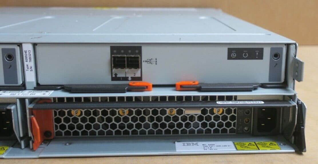 IBM Storwize V3700 6099-24E Expansion Array 24x 2 5" SAS 2x Expansion ...
