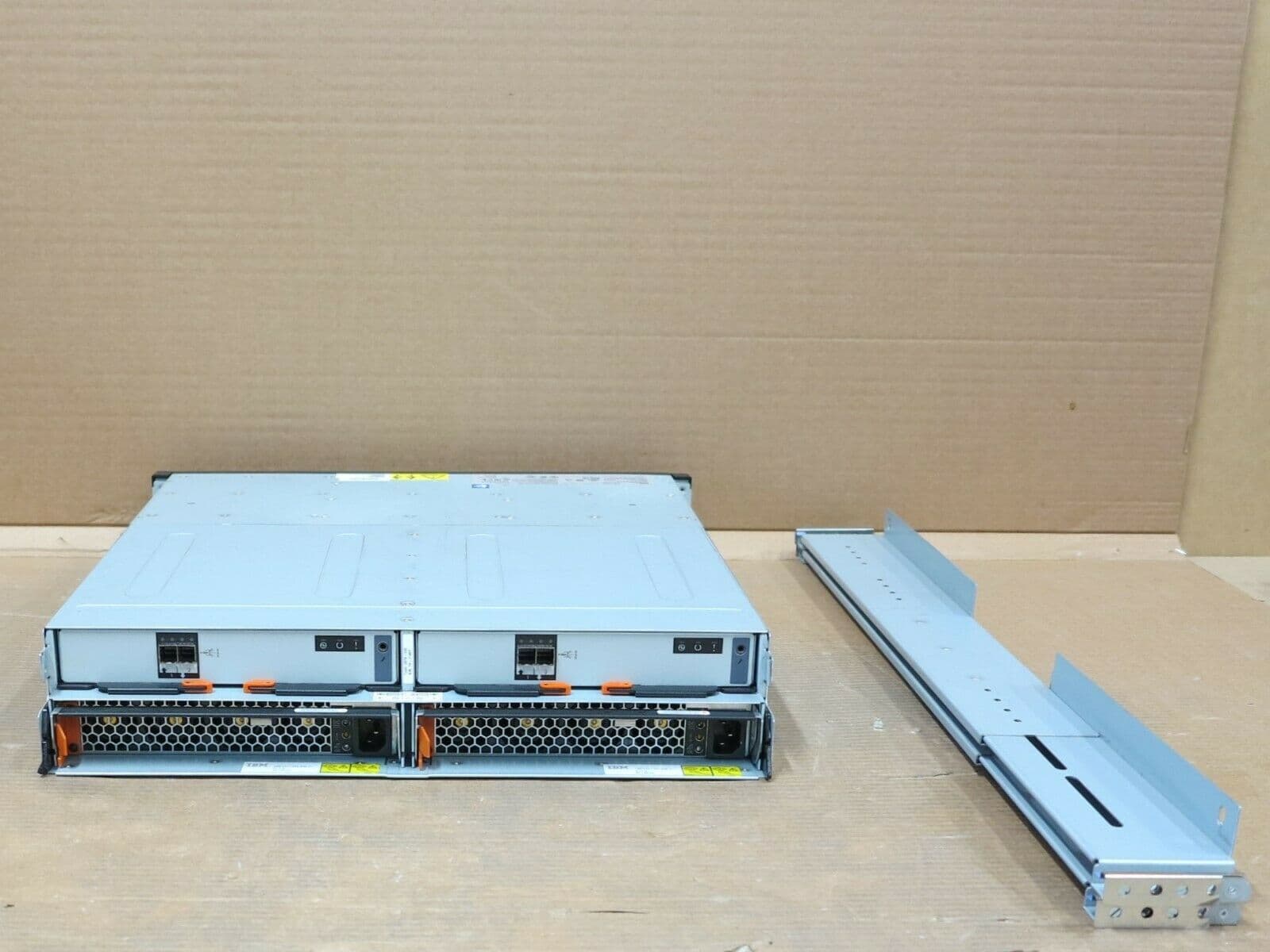 IBM Storwize V5000 2078-12E Expansion 12 x 4Tb 7 2k HDD s - 48Tb Total ...