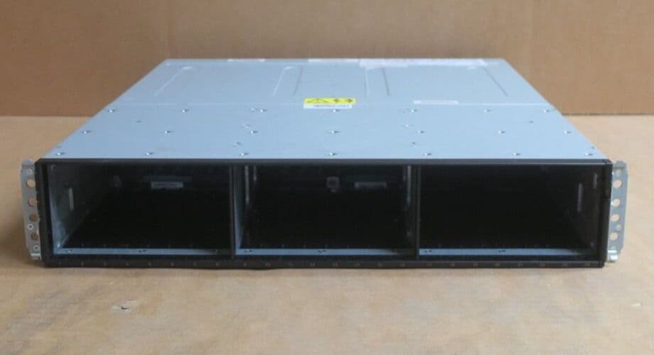 IBM Storwize V7000 G2 Expansion Array 2076-24F 24x 2 5" Bay 2x SAS 12G Canister