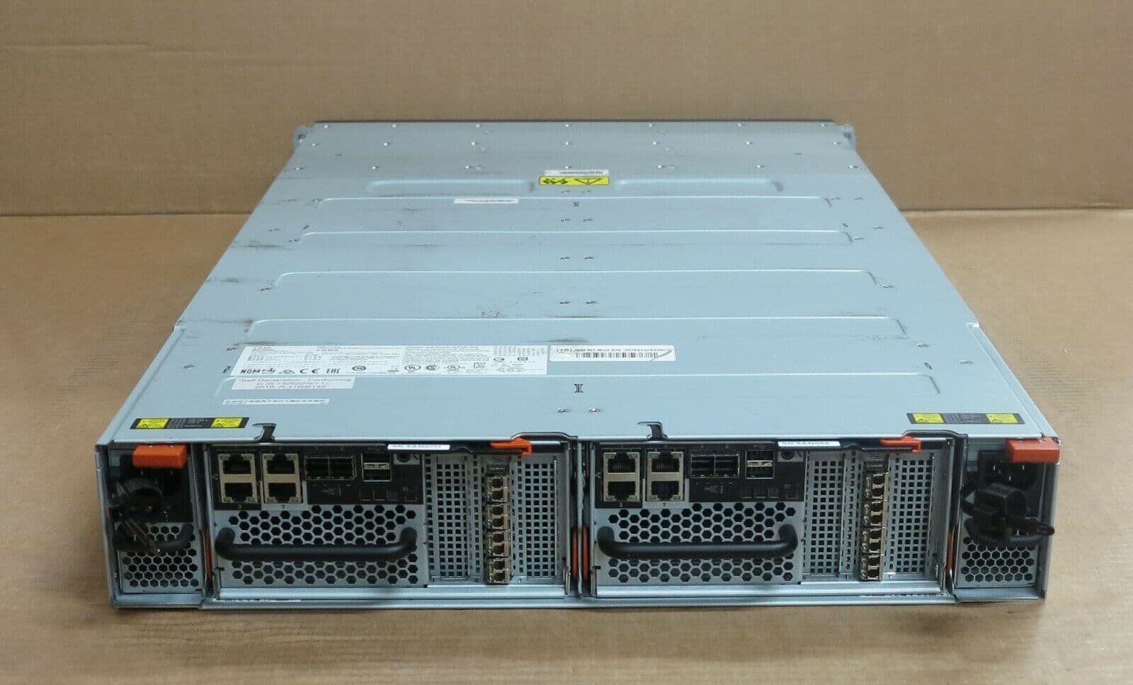 Ibm Storwize V7000 Gen2 24x 2 5 Sas Bay Control Enclosure 2076 524 2 X Con