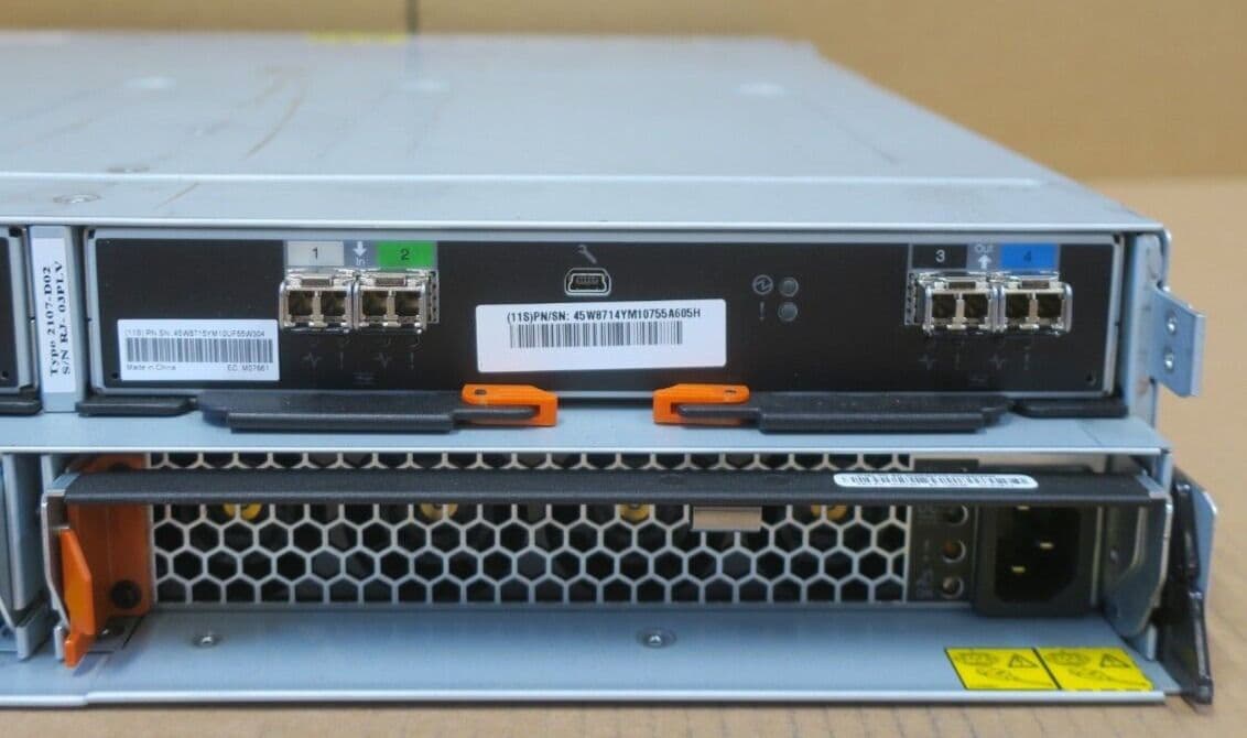 IBM System Storage DS8000 2107-D02 24x 2 5" Bay 2x Controller 24x 600GB ...