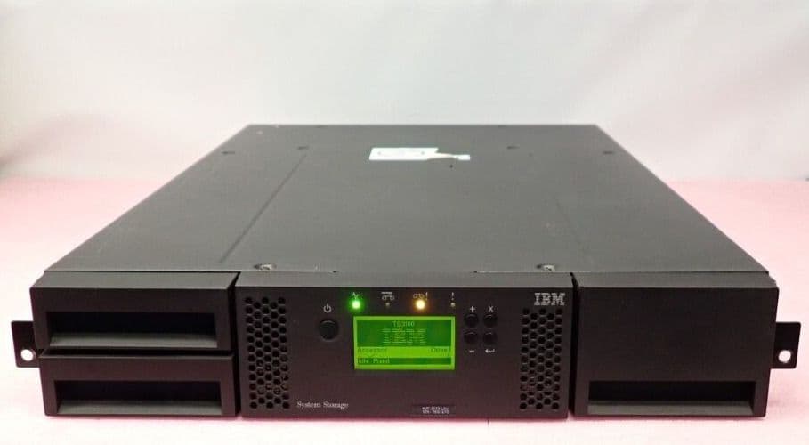 IBM System Storage TS3100 3573 L2U Tape Library Enclosure 45E1010 no drives