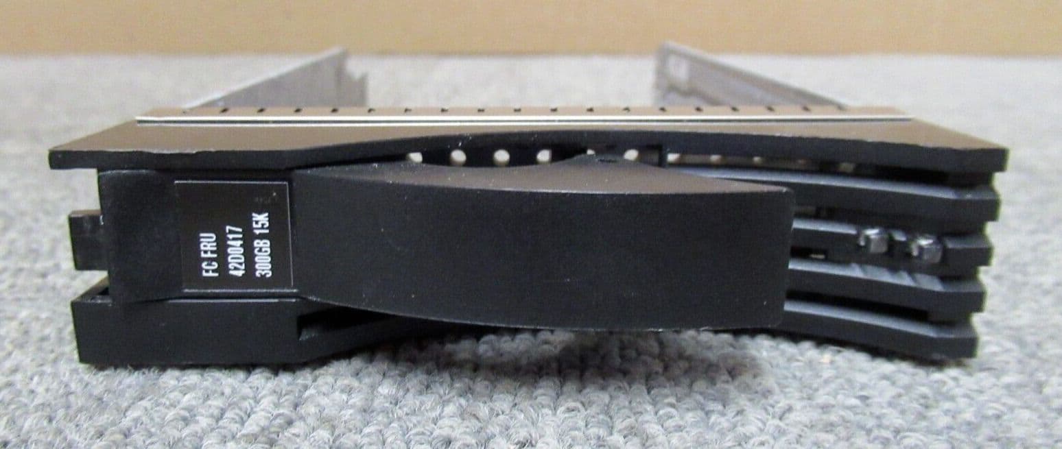 IBM xSeries EXP800 Server Fibre Channel 3 5"Hard Drive Tray / Caddy 41Y0708