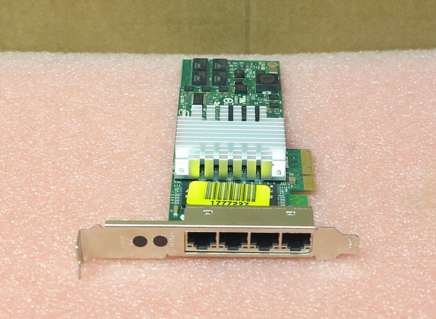 Intel EXPI9404PTLBLK Pro/1000 PT Quad Port Gigabit Network Adapter Full ...