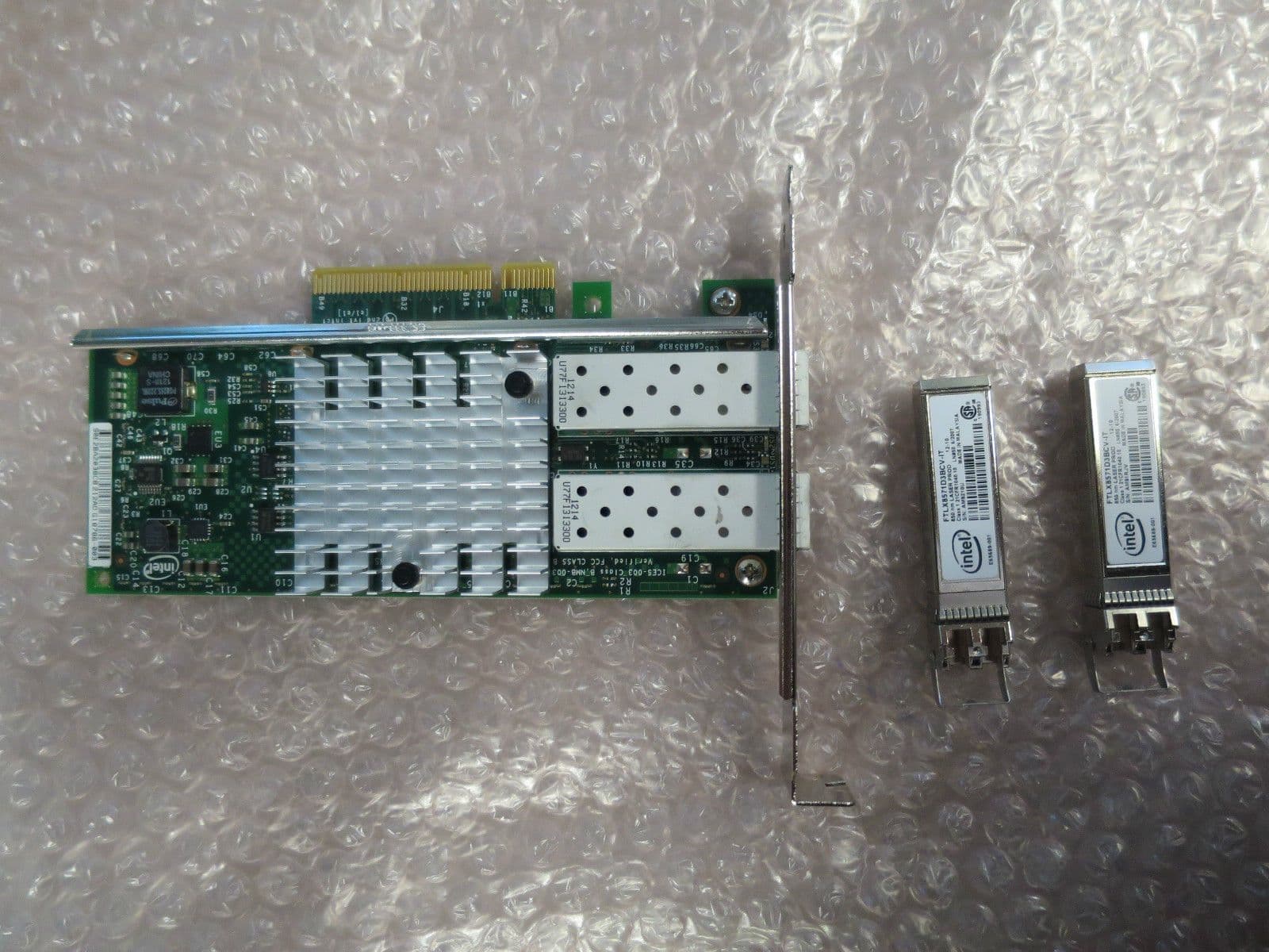 Intel X520-DA2 SFP Dual Port PCIe 10Gb 10Gbe NIC SFP Dell VFVGR 2x10GB SFP