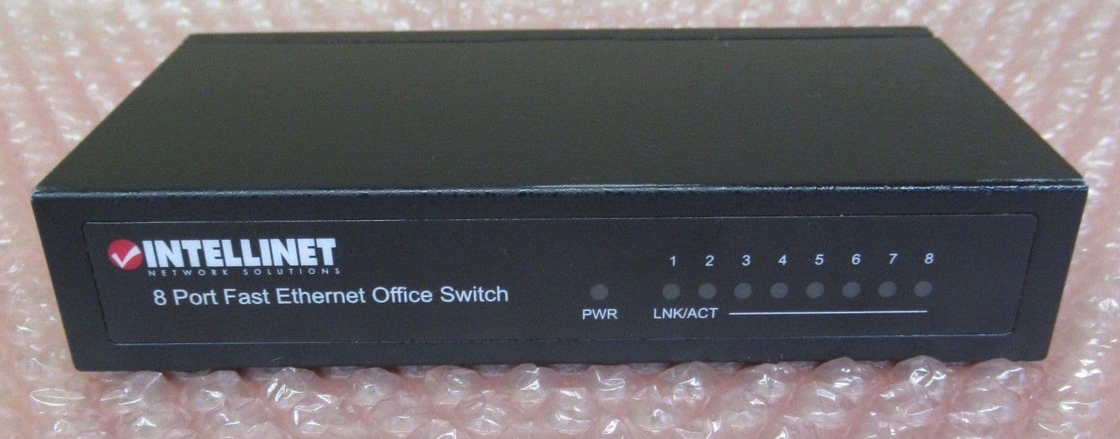 Intelligent 8 Port 523318 Fast Ethernet Office Switch 8 x 10/100Base-TX
