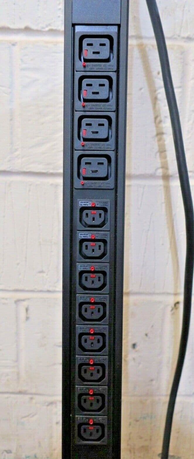 iPower 109-06 Master Metered Switched Rack PDU 32A 230V 16 x C13 8 x C19 ZeroU