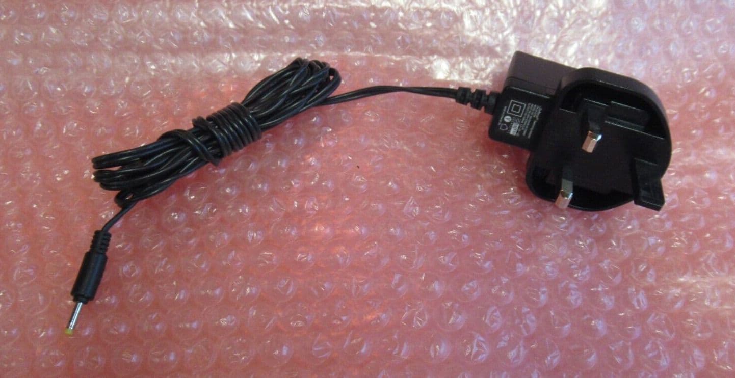 Jabra 26-02784 SSA-5W-09 UK Plug Switching AC Power Adapter 5W 7 5V 650mA