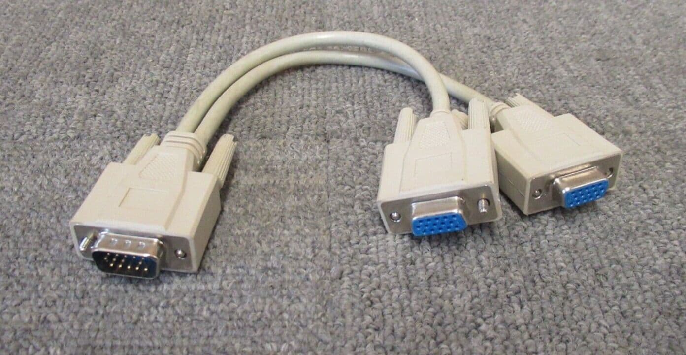 Job Lot 2 x VGA 15-Pin Male To Dual VGA 15-Pin Female Splitter Cable