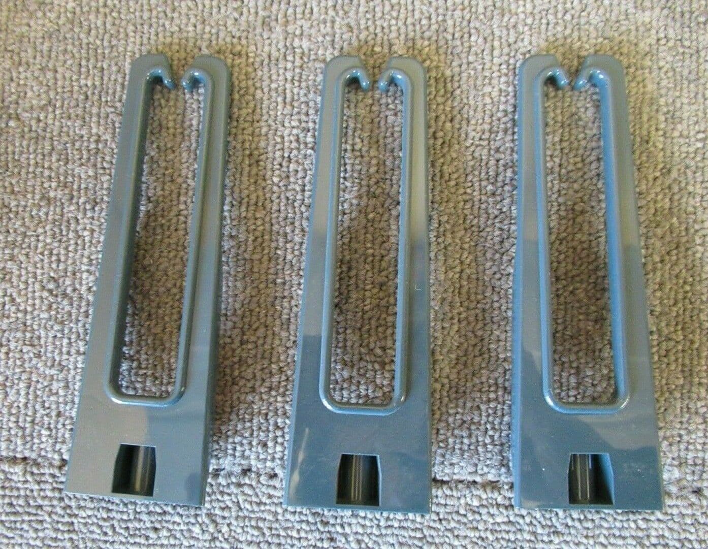 Job Lot 32 x Cisco 700-05613-01 Plastic Server Cable Management Clip ...