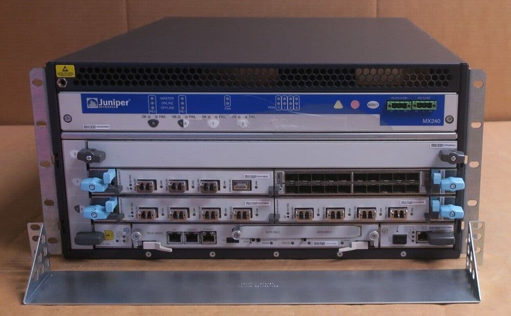 Juniper MX240 Internet Router 3x MIC-3D-4XGE-XFP MIC-3D-20GE-SFP RE-S ...