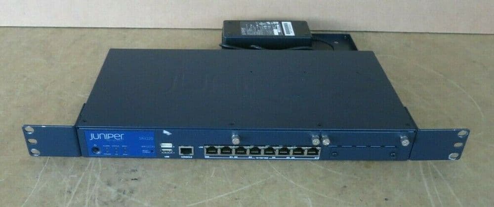 Juniper Networks SRX220 8-Port GigE Services Gateway Security Appliance SRX220H