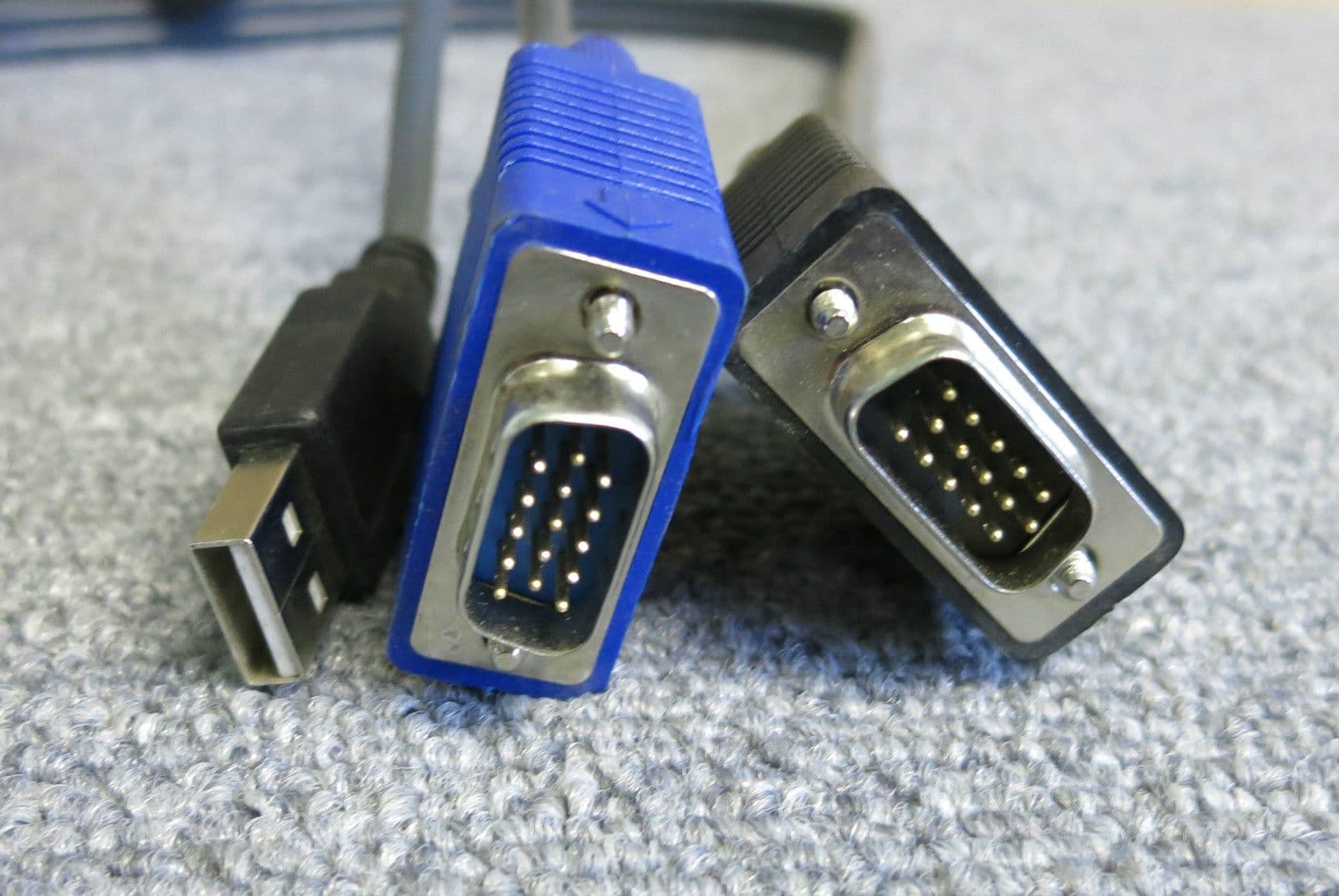 KVM USB Cable 15 Pin Male to 15 Pin Male and USB