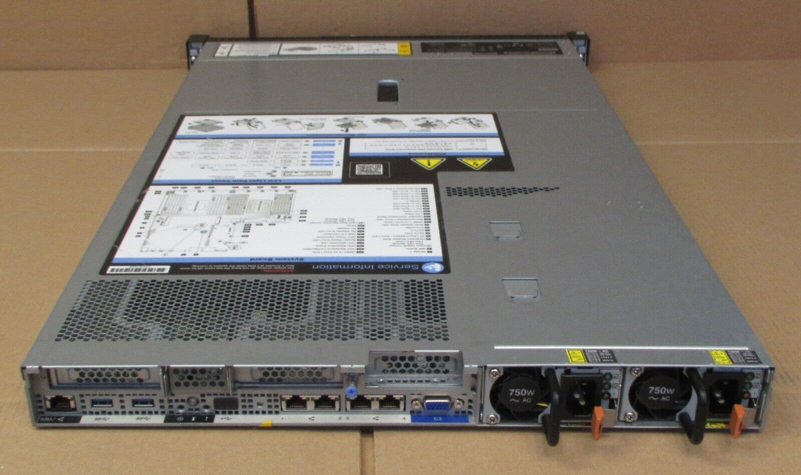 Lenovo System x3550 M5 2x 8C E5-2620v4 2 10GHz 32GB 4x 2 5" Bay 1U Rack Server