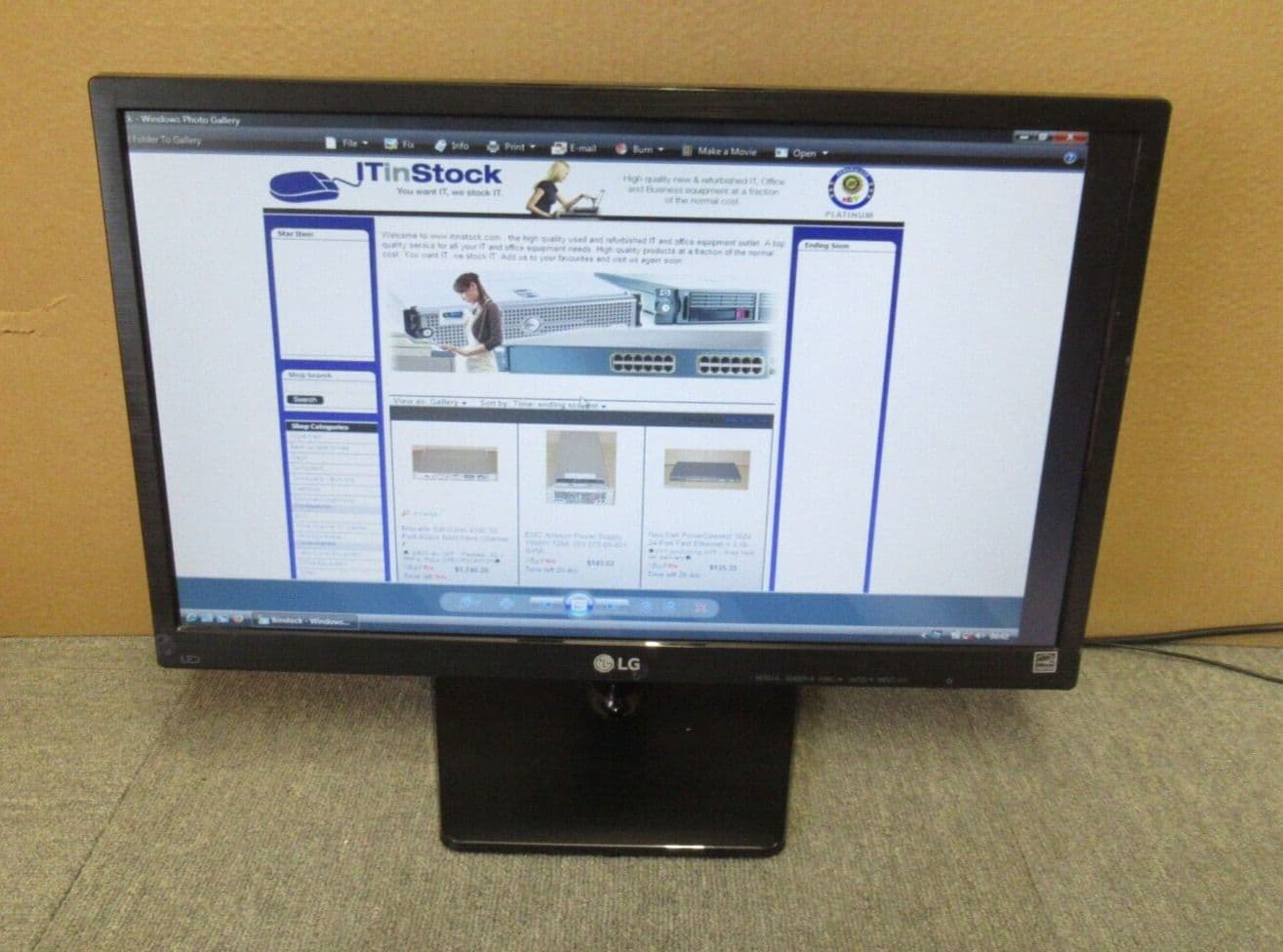 LG 22M37A-B 21 5" LCD TFT LED HD Widescreen Monitor VGA Without AC Adapter