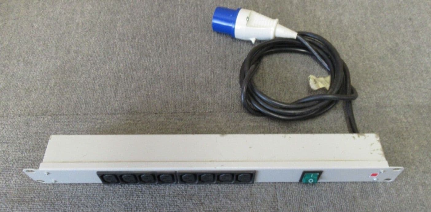 Lindy 1U 8 Way C14 IEC Sockets Horizontal Switch PDU With 16A 250V ...