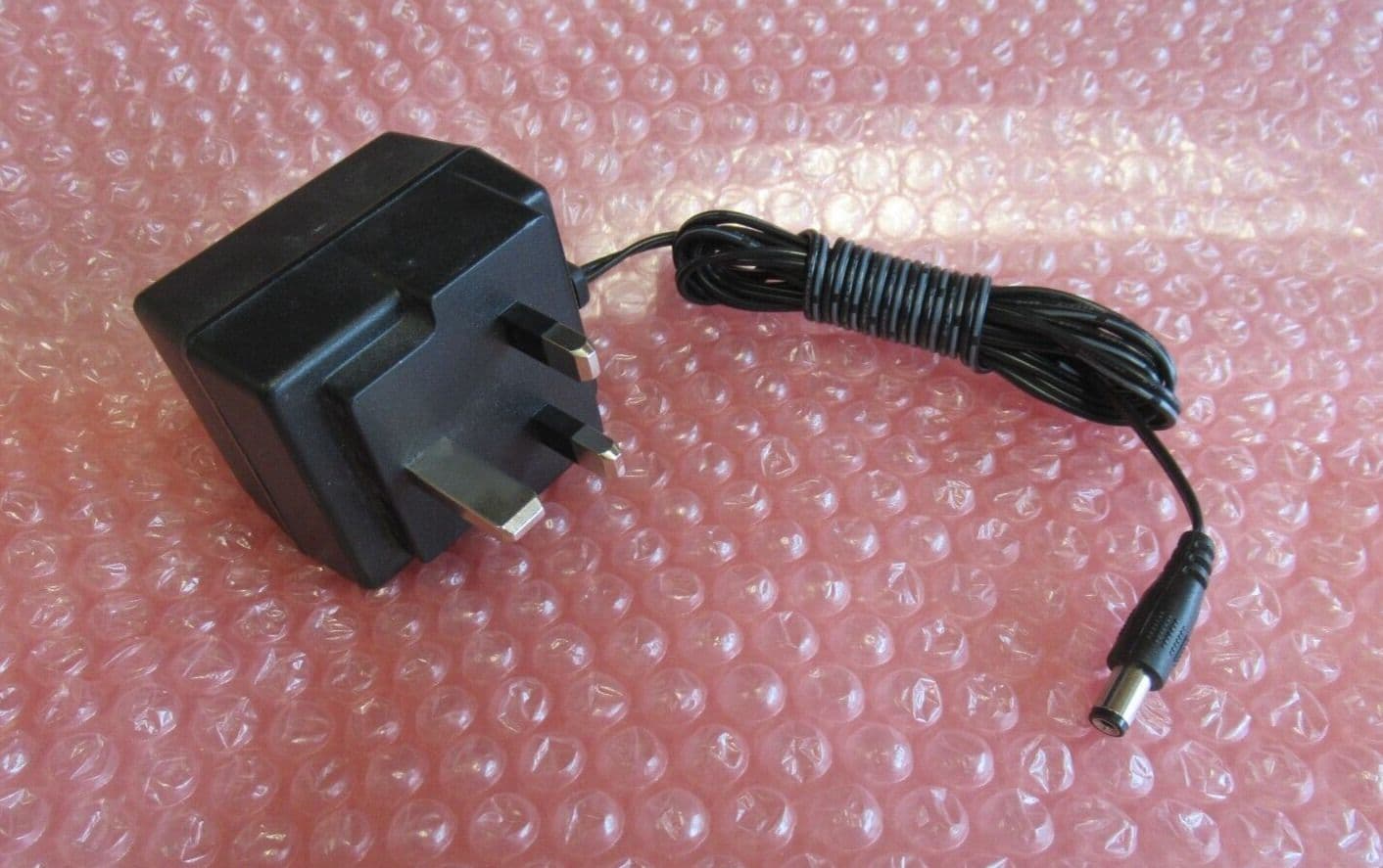Linksys 110-100-0053 WD411200500B UK 3-Pin Plug AC Power Adapter 6W 12V ...