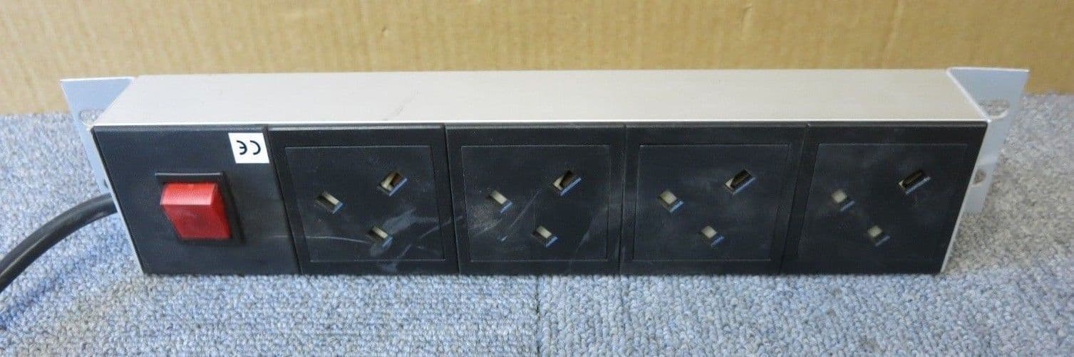 Loblite 12-10411 4 Way UK Outlets Vertical Angled Right PDU With On/Off ...