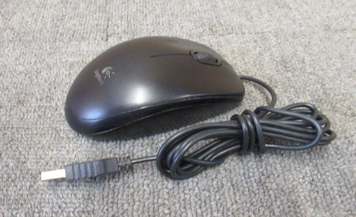 Logitech B100 810-002149 Black USB Wired 3-Button Optical Mouse