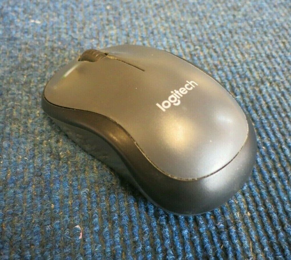 Logitech M220 810-005349 Silent Wireless Optical Scroll Wheel Mouse And ...