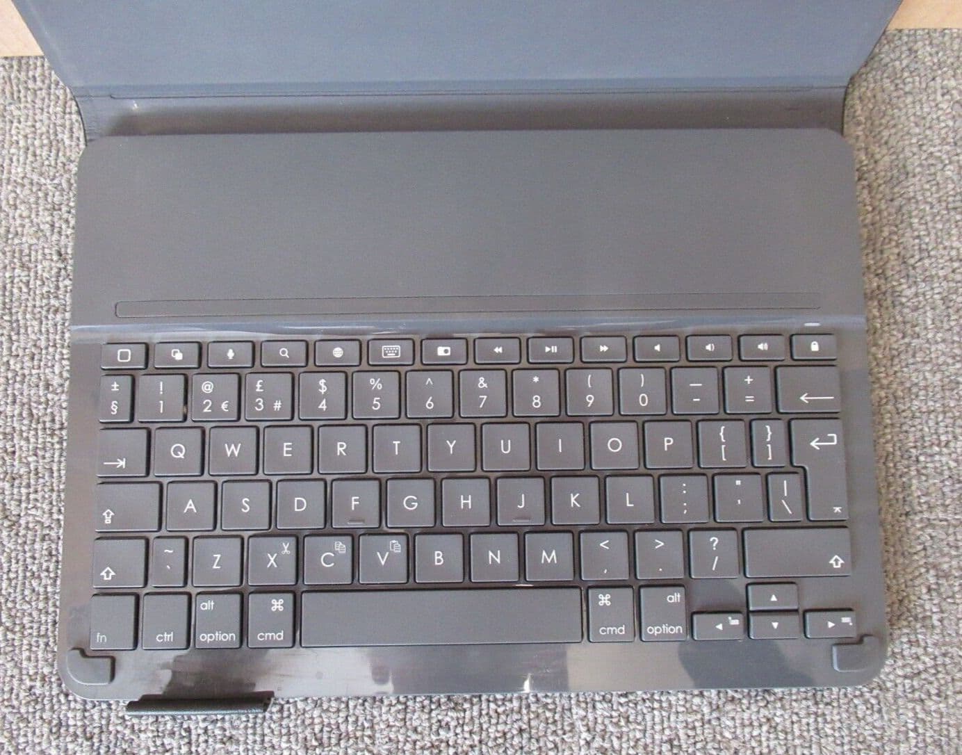 Logitech Y-R0048 820-006940 iPad Air 2 Protective Case With Integrated ...