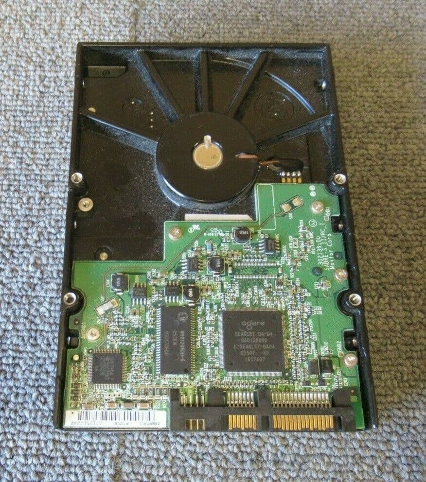 Maxtor 7V300F0 MaXLine III 300GB 7200RPM SATA 3Gbps 16MB 3 5" Internal HDD