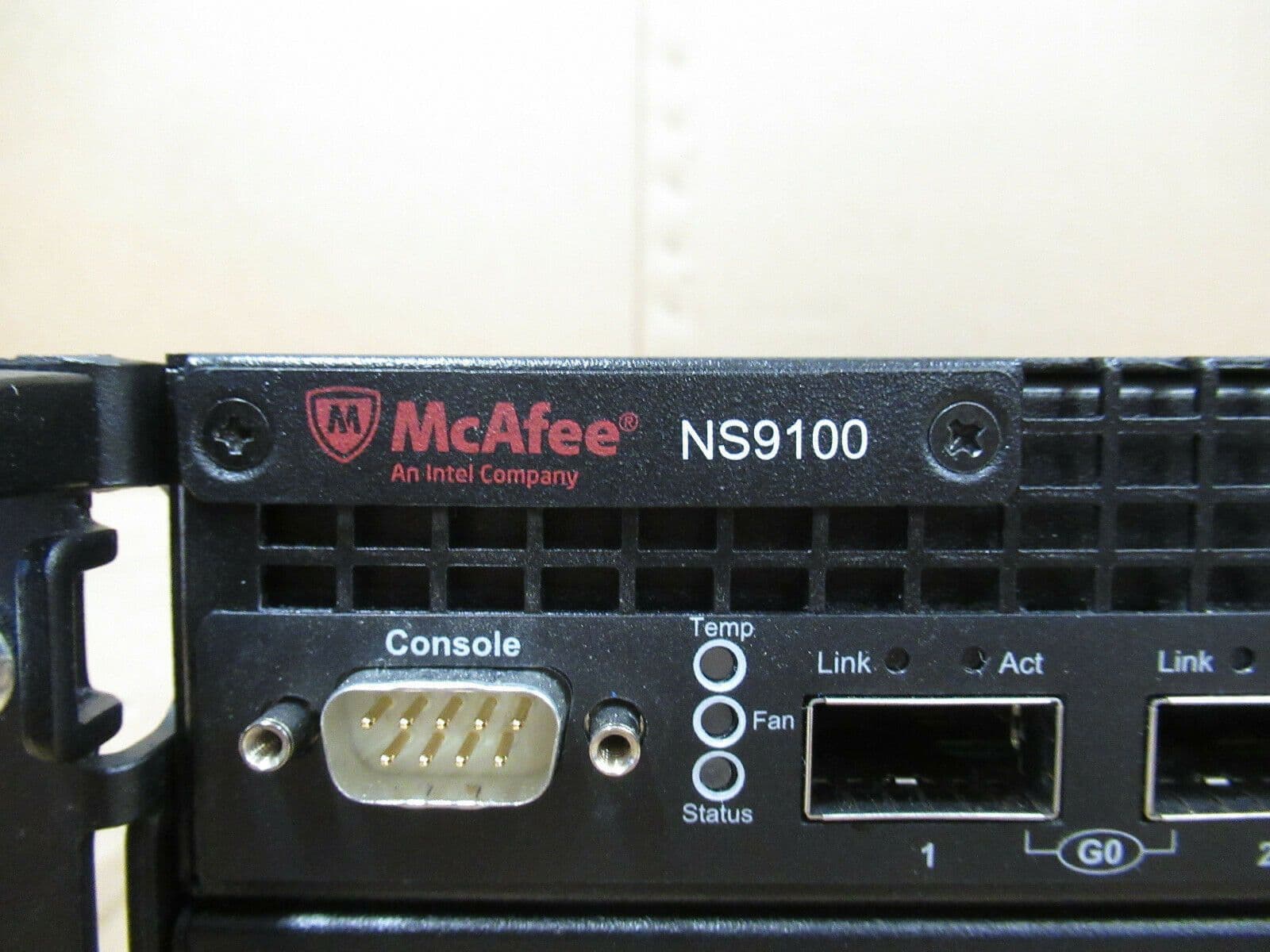 McAfee NS9100 2x 300GB SSD RAID1 40GB/s Lan Network Security Platform ...