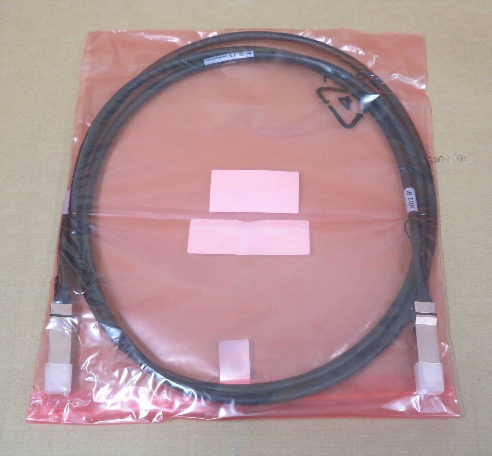 Mellanox Passive Copper Cable IB EDR up to 100Gb/s QSFP28 MCP1600-E003E26