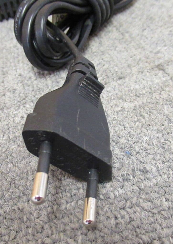 Mobitronic EPS-815U EU Plug Switching AC Power Adapter 65W 13V 5A