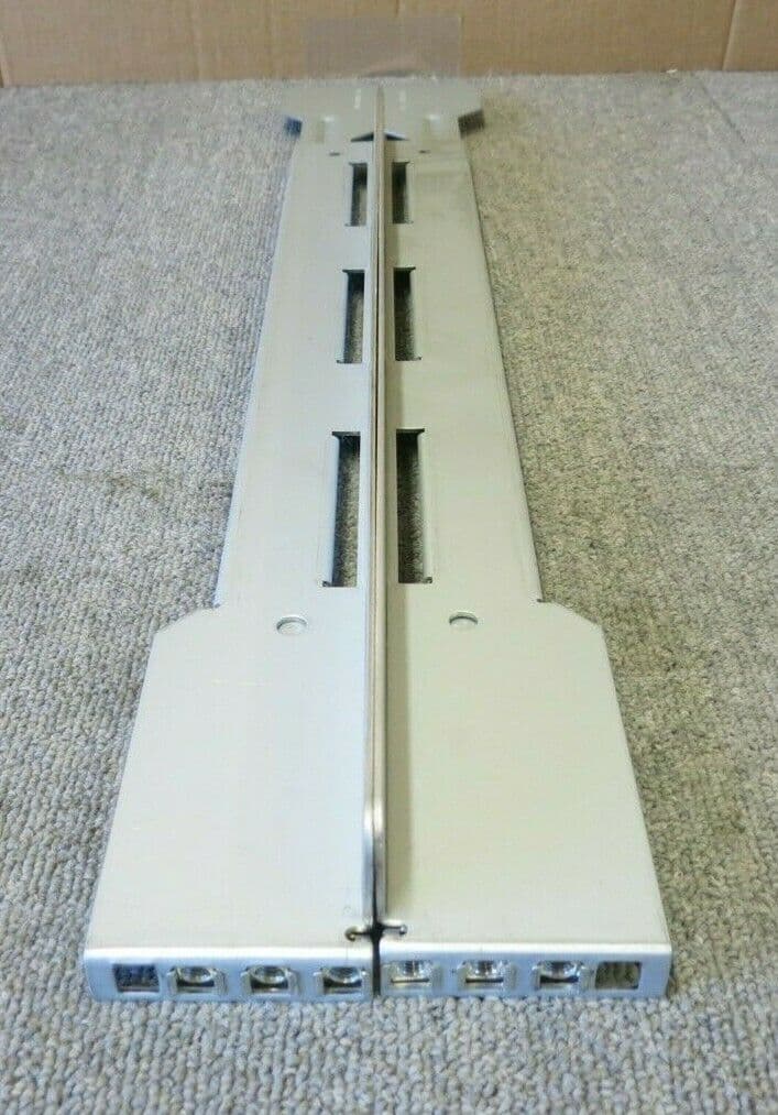 NetApp 404-00078 404-00079 DS2246 DS4246 Rack Mount Rails Kit Left Right
