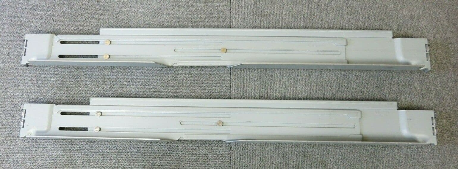 NetApp 404-00303 404-00304 Left And Right Rack Mounting Kit 19" For FAS6220