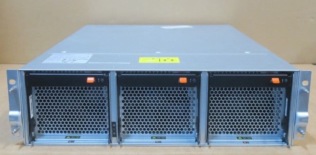 NetApp AFF A300 3U All Flash Storage System 2x HA Controller 111-02493 2x PSU