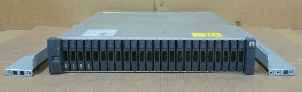 NetApp DS2246 NAJ-1001 Array 20x 900GB 10K HDD 4x 200GB SSD 2x IOM6 2x PSU
