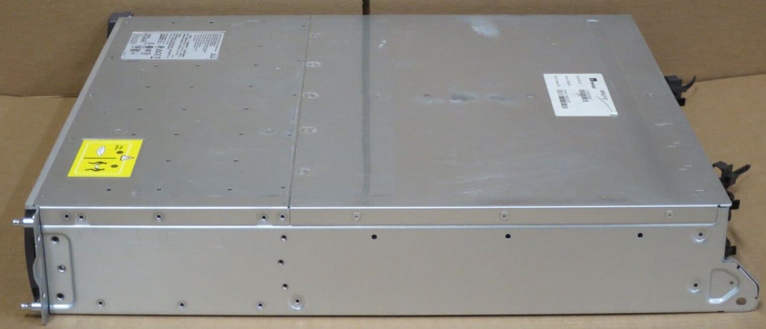 NetApp DS2246 NAJ-1001 Disk Array 4 8TB SSD 24x 2 5" Bay 2x IOM6 ...