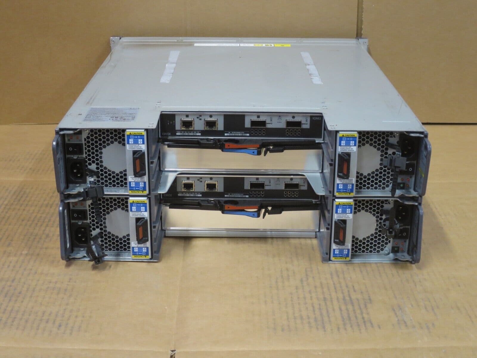 NetApp DS4243 NAJ-0801 Array 14 4TB 24x 600GB 15k SAS 108-00227 4x PSU