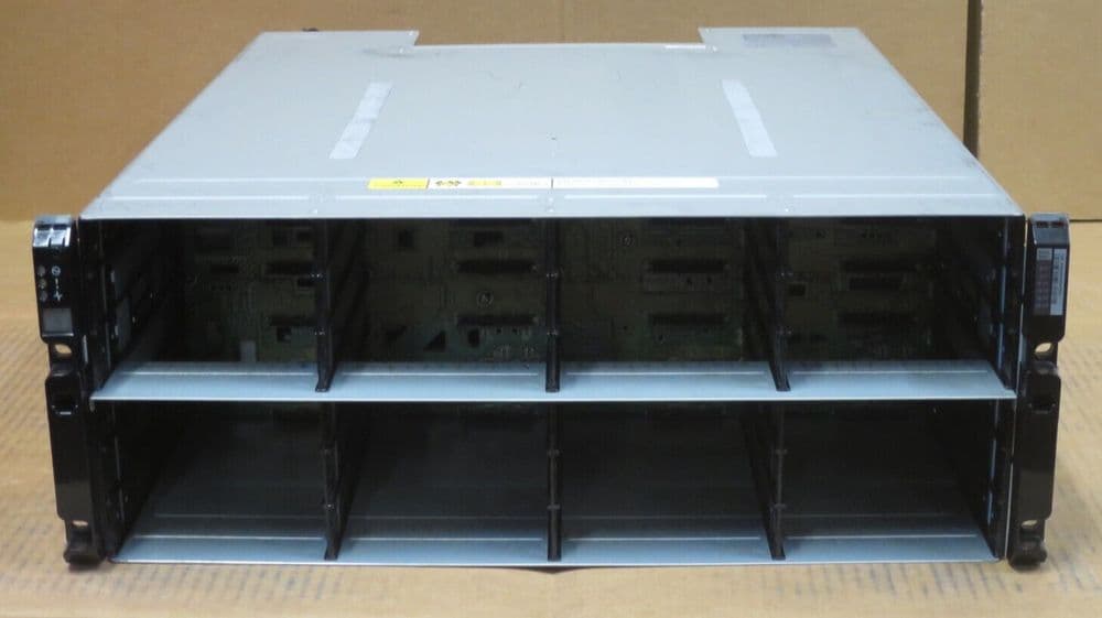 NetApp DS4243 NAJ-0801 Array 24x 3 5" SAS Bays 2x IOM3 Module 4x PSU