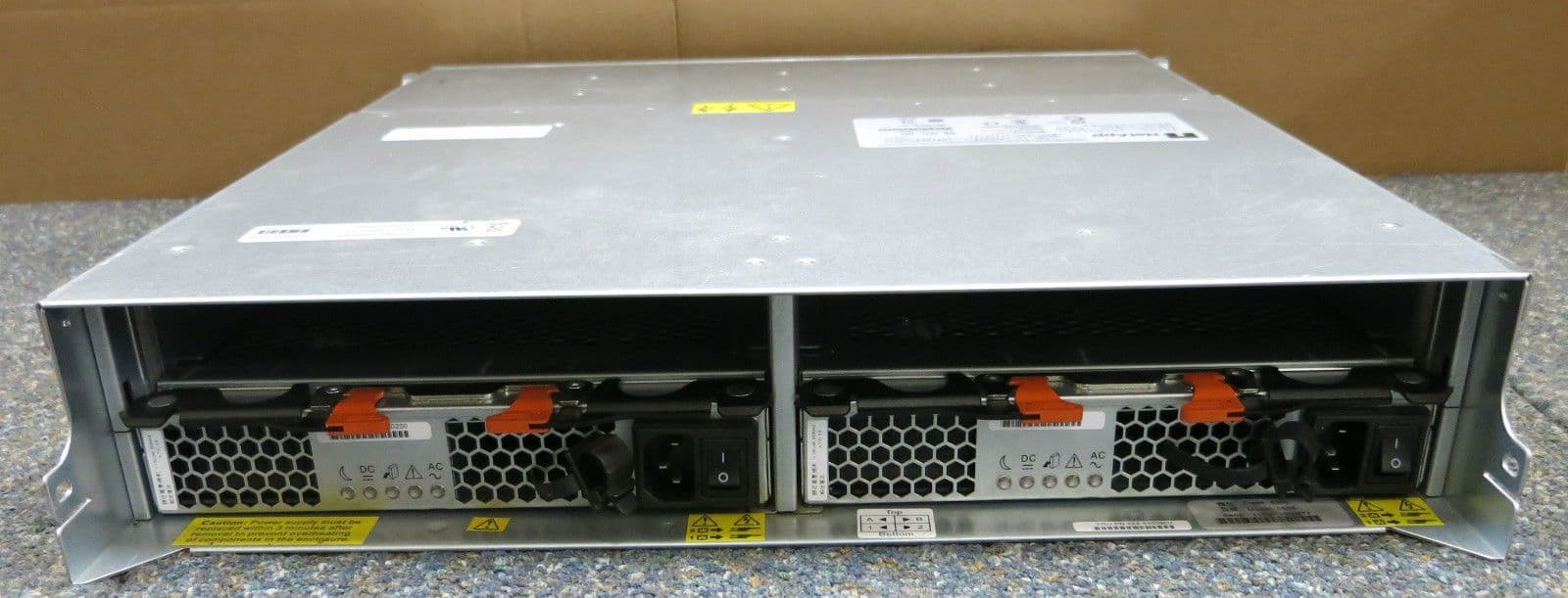 NetApp E2600 5350 0833 2 5" Hard Drive Array SAS HDD 24-Bay Expansion ...