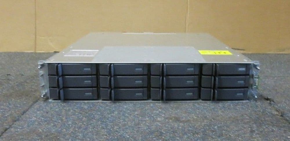 NetApp FAS2020 Filer iSCSI Storage Array Shelf 2 x controllers 12 x ...