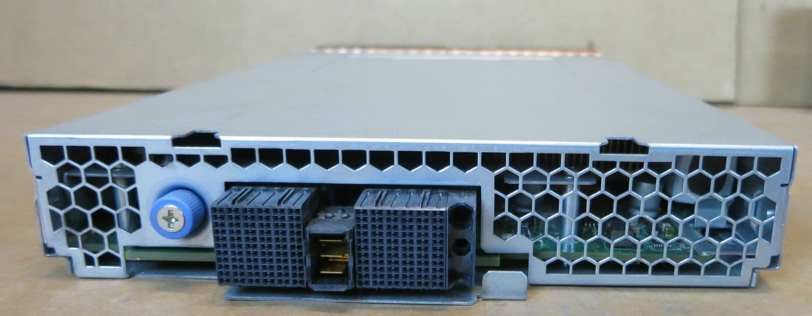 NetApp FAS2040 FAS2020 Filer Module Controller 111-00524 2x 4Gb SFP 332 ...