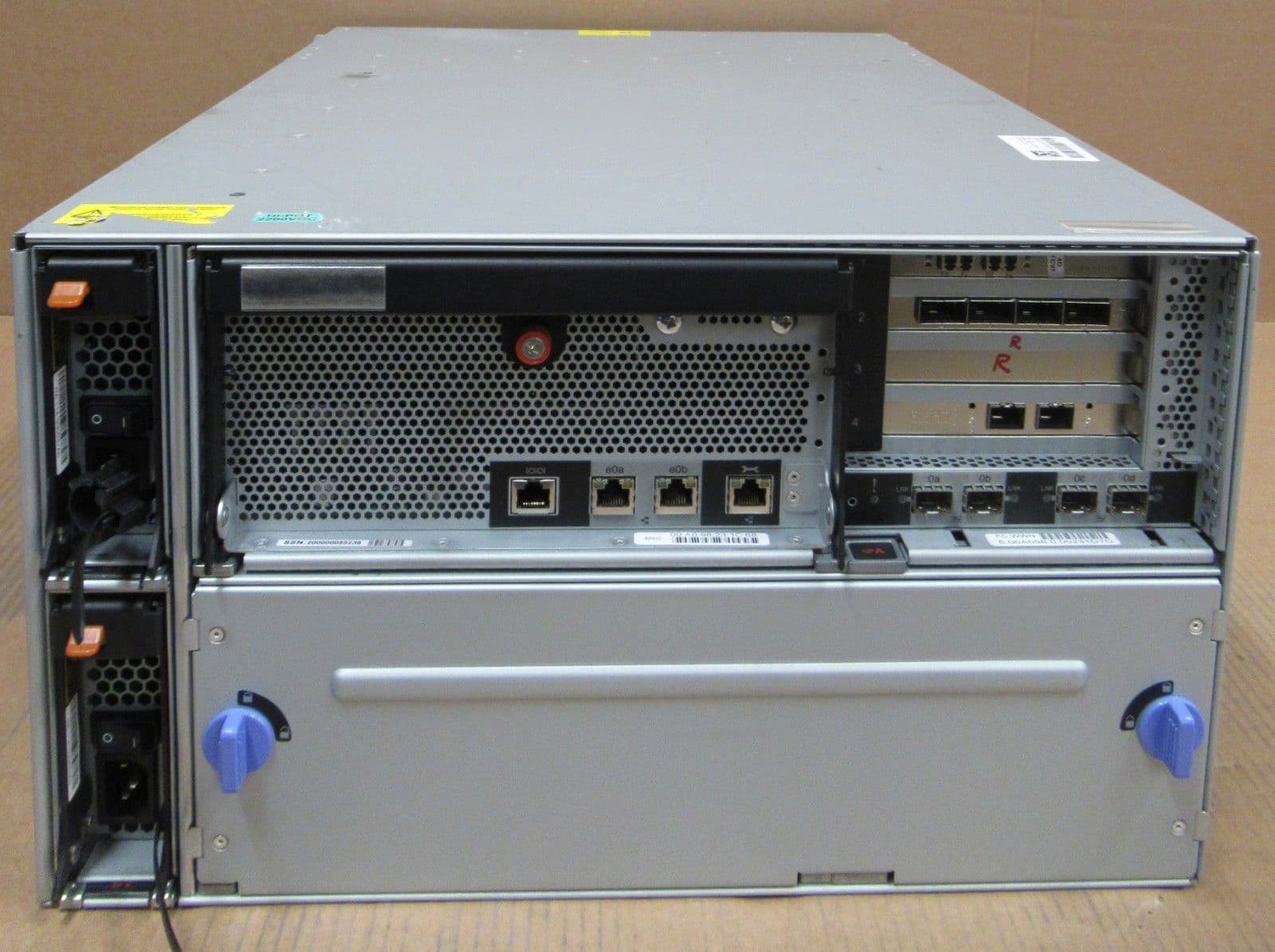 NetApp FAS3140 Filer Array 2x AMD 2216 4GB Ram 1x Controllers 2x PSU ...