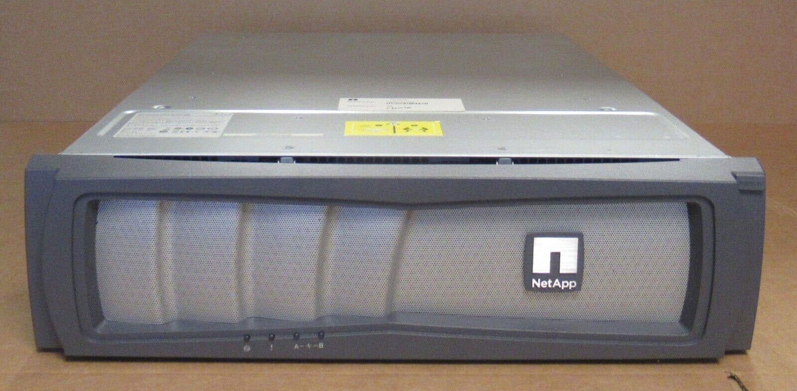 NetApp FAS3250 Filer Array 1x Controller 1x Expansion Module 2x 1300W PSU