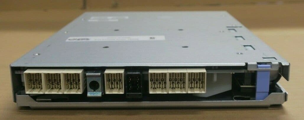 NetApp I/F-6 Drive Module With 4-Port 16Gb FC/ISCSI Host Interface E ...