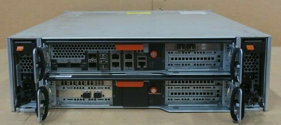 NetApp V3240 Filer System 1x 111-00693 Controller 1x 111-00647 ...