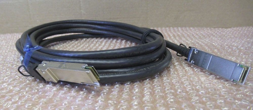 Netapp X6559-R6 112-00178 External SAS QSFP 5M Cable