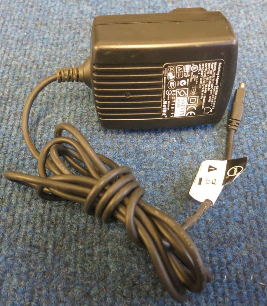 NetBit DSC-51FL 157-10064-00 UK Plug Switching AC Power Adapter Charger ...